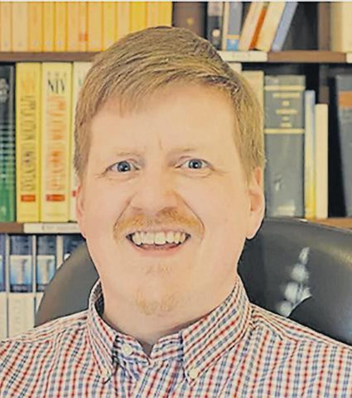 ‘12 Associates’ commissioned to help pastors and spouses | Evangelicals Now